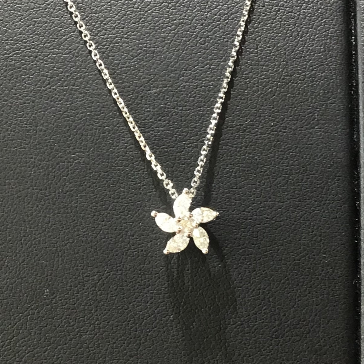 Pinwheel Diamond necklace – Dannini.com